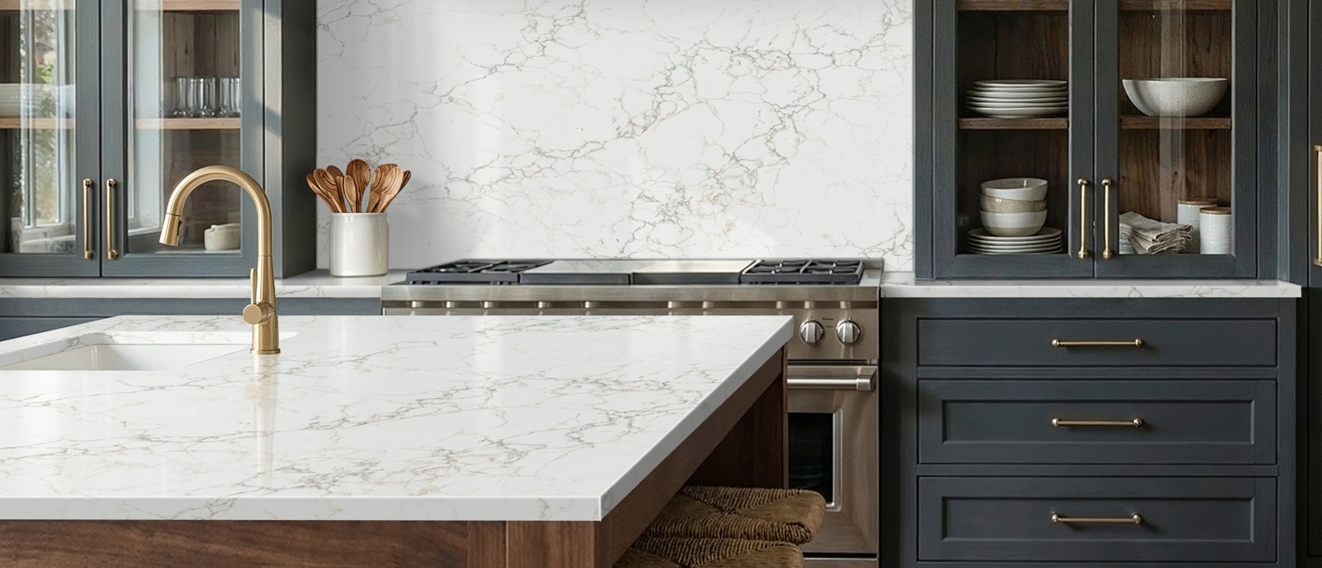 Calacatta Jadira Quartz - Q™ Premium Quartz - MSI Quartz